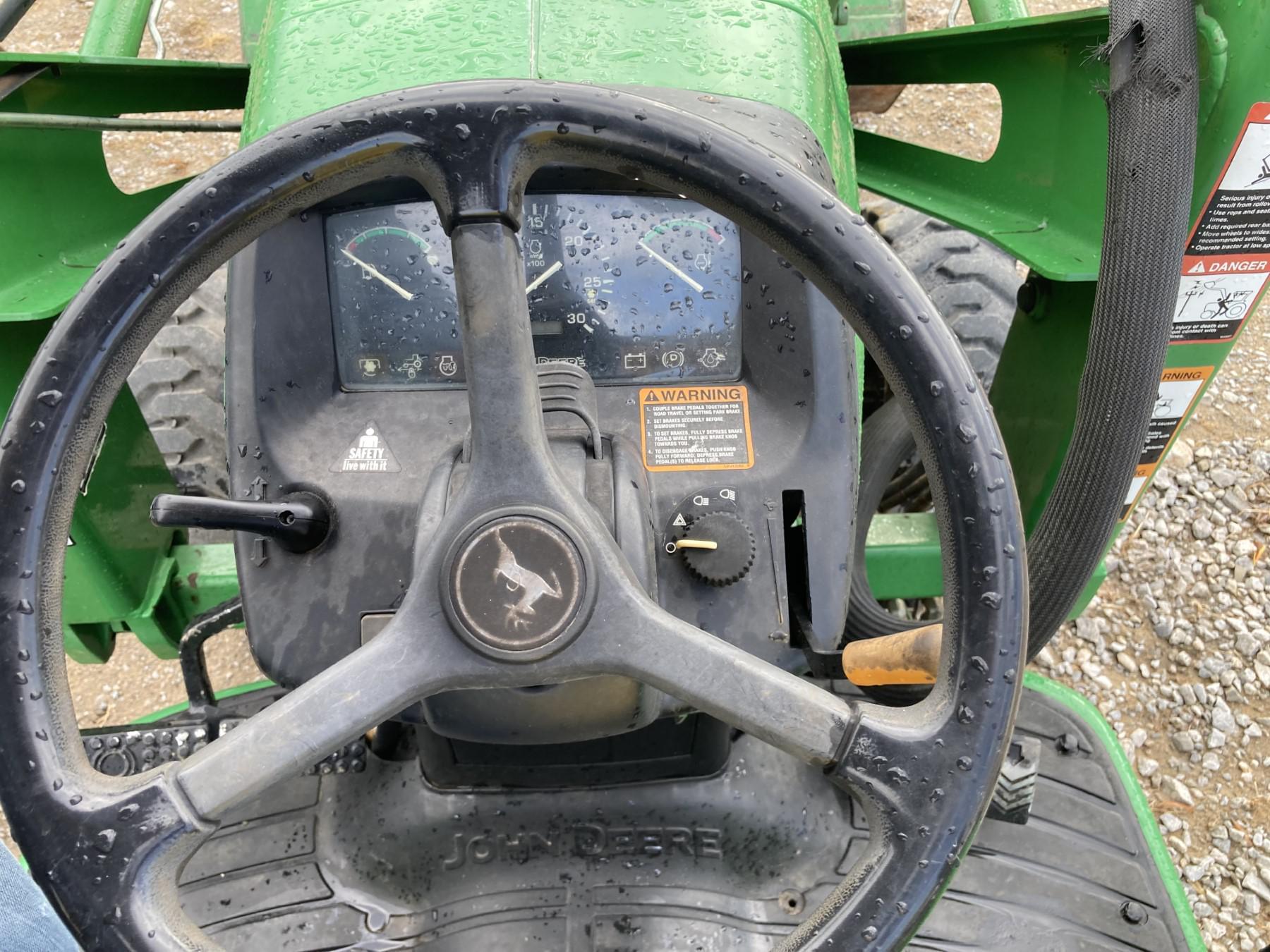 Tractor Zoom - John Deere 4410