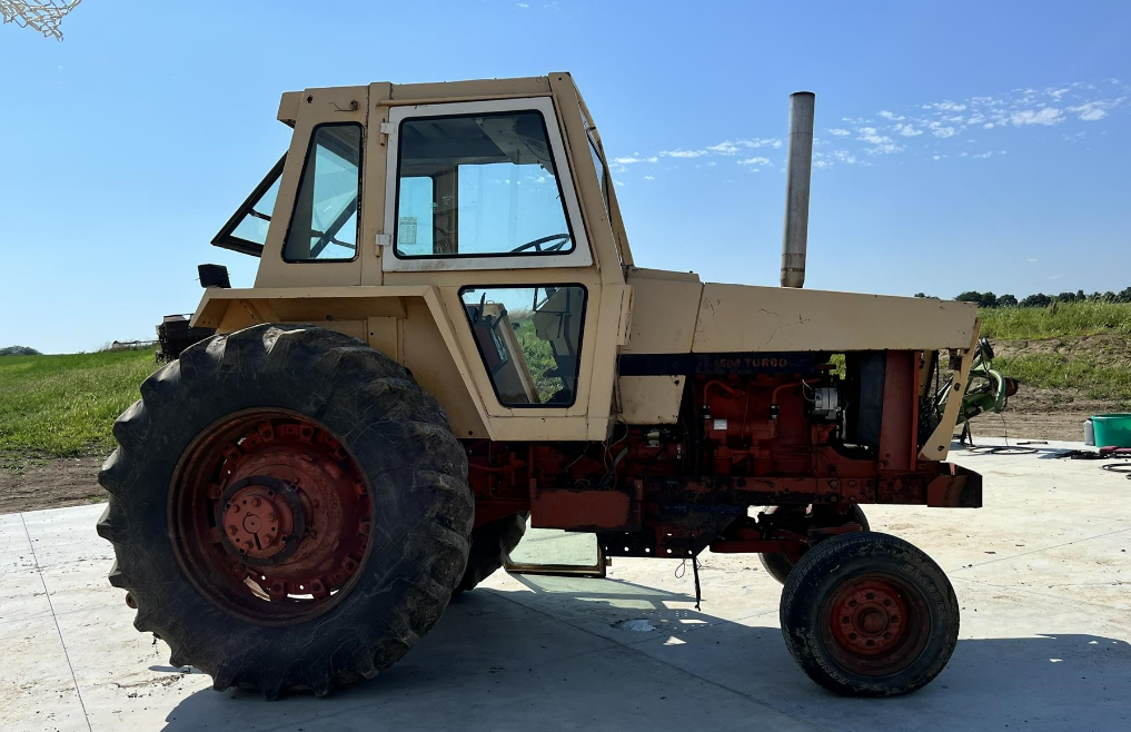 Tractor Zoom - 1973 J.I. Case 1370