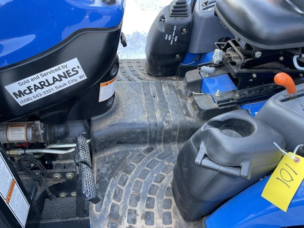 Tractor Zoom - New Holland TC45D