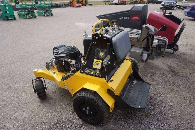 Tractor Zoom - 2022 Stinger QA3000