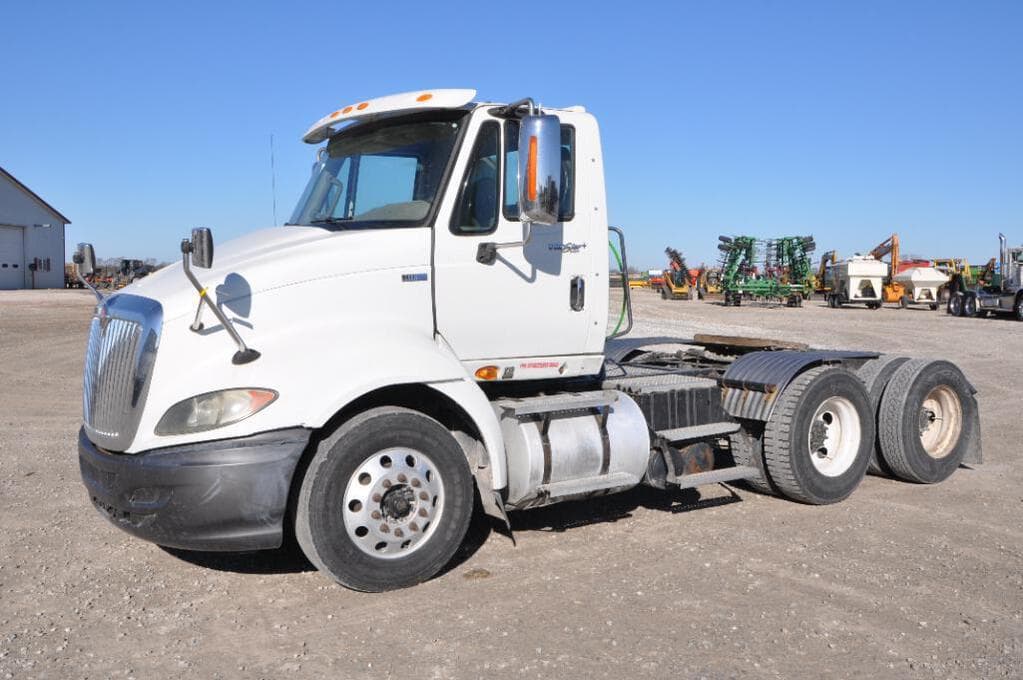 Tractor Zoom - 2012 International Prostar Plus
