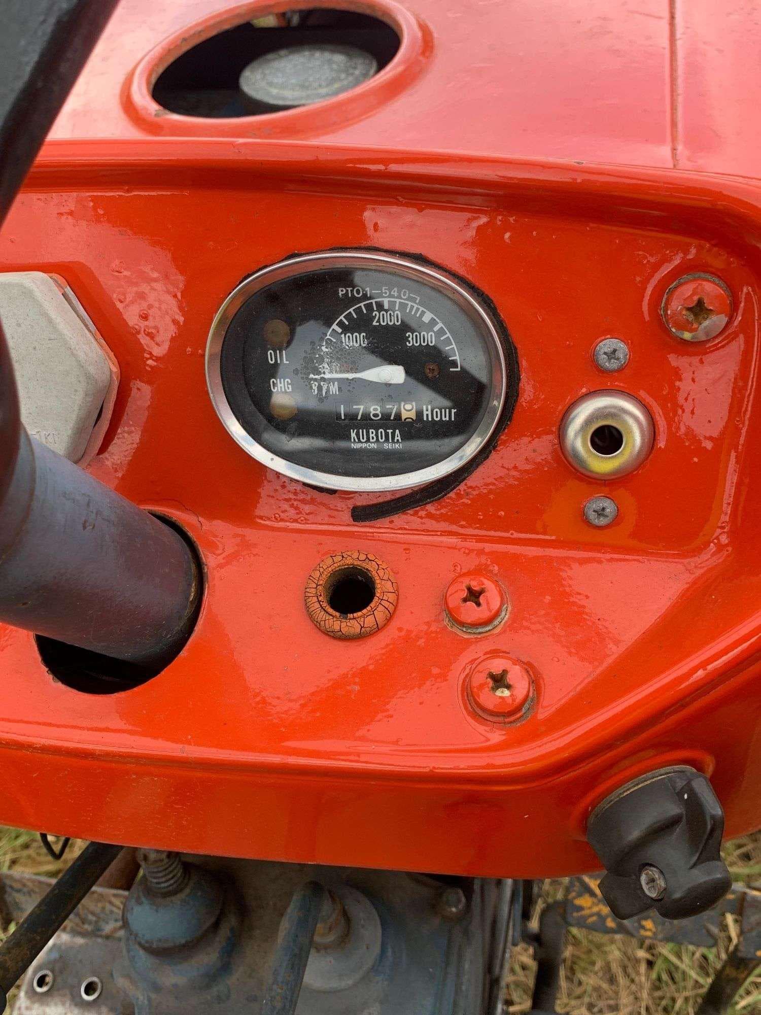 Tractor Zoom - Kubota L225