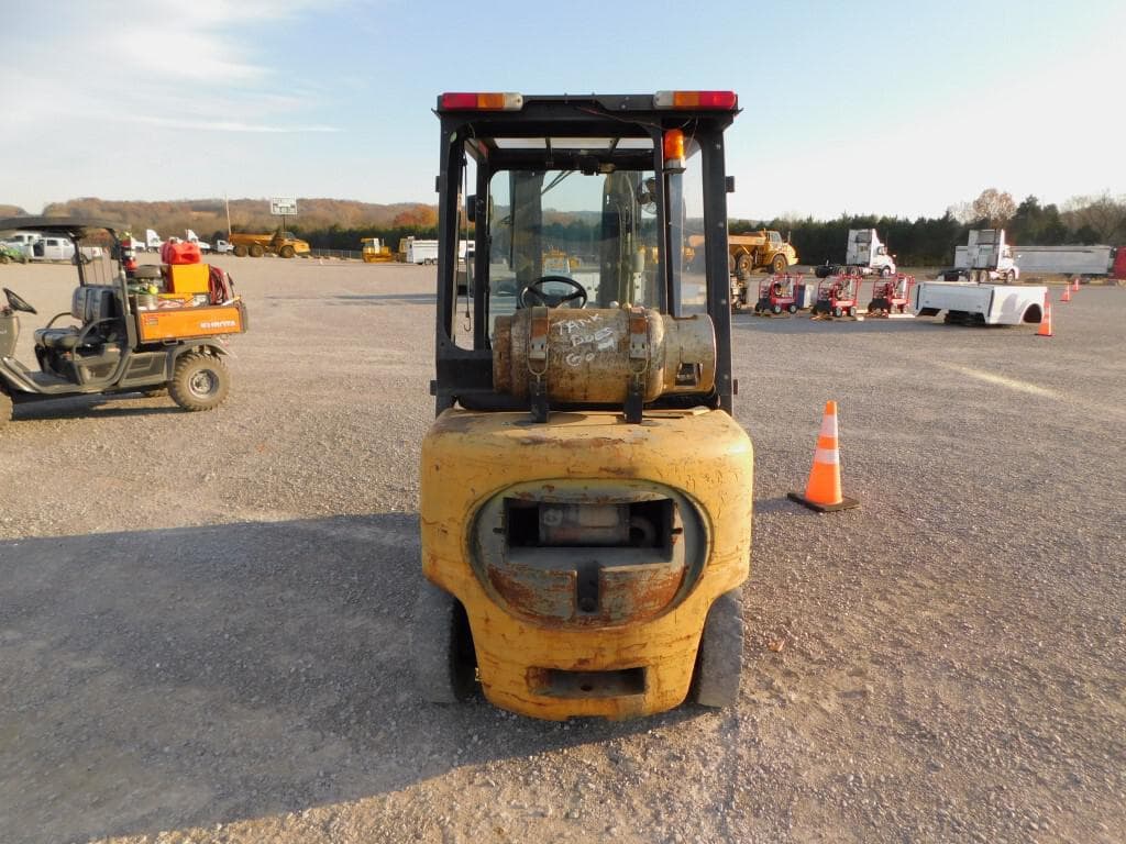 Tractor Zoom - 2001 Caterpillar GP25K