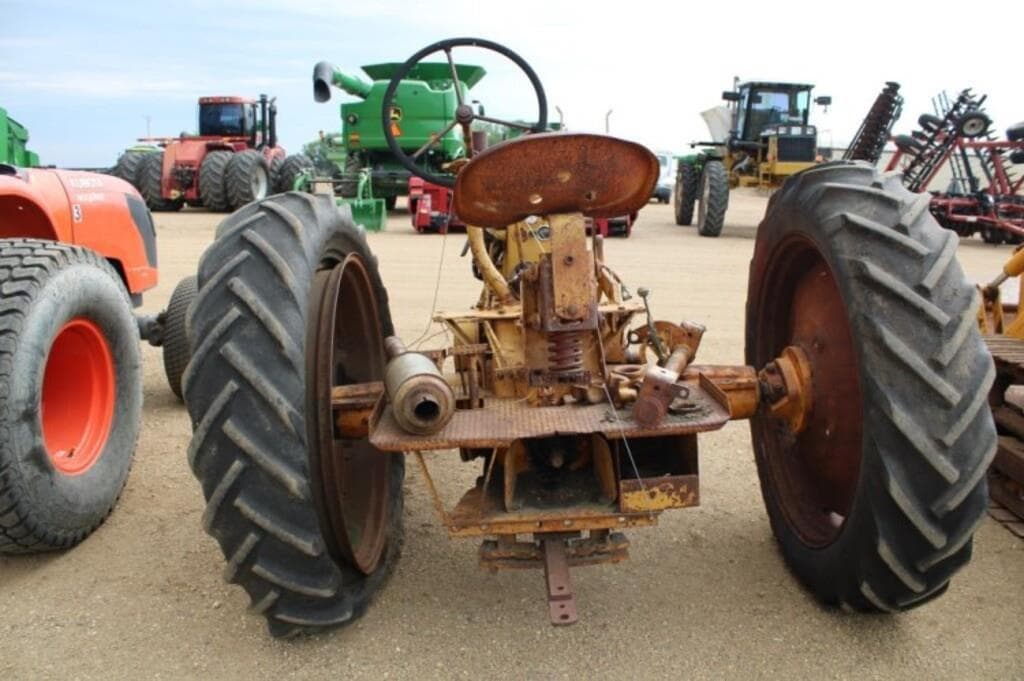 Tractor Zoom - 1951 Minneapolis-Moline Z