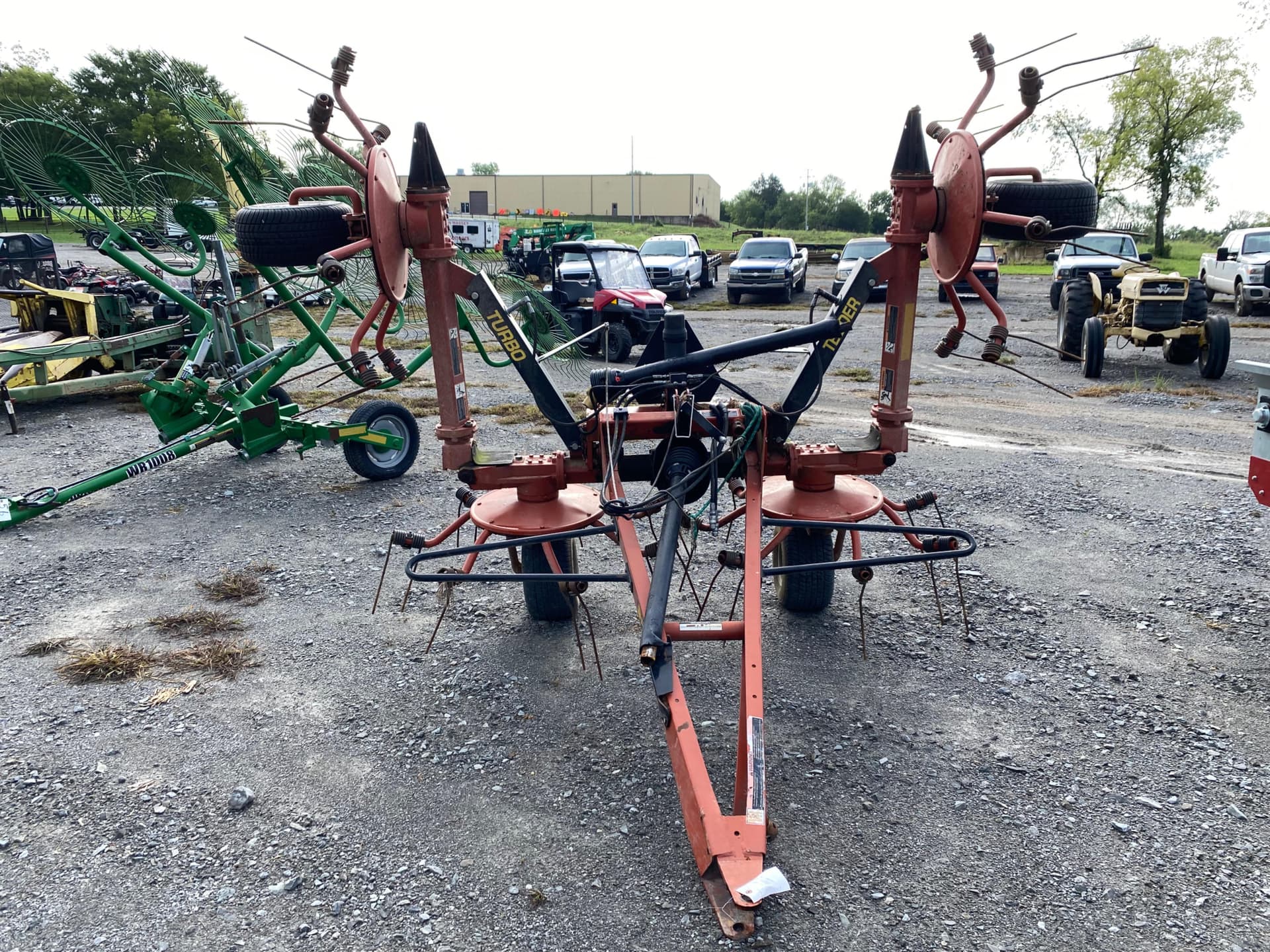 Tractor Zoom - Pequea TT4000