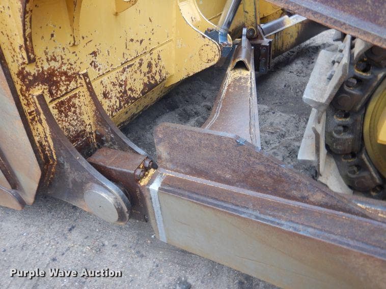 Tractor Zoom - 2009 John Deere 1050J