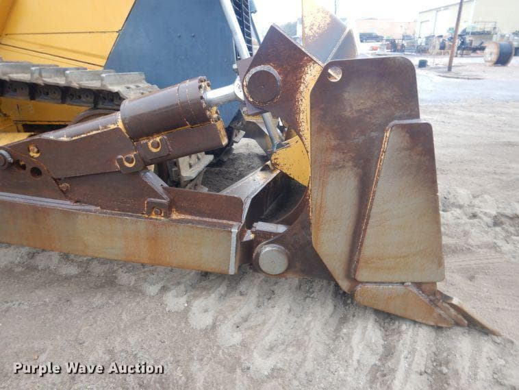 Tractor Zoom - 2009 John Deere 1050J