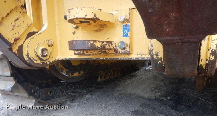 Tractor Zoom - 2009 John Deere 1050J