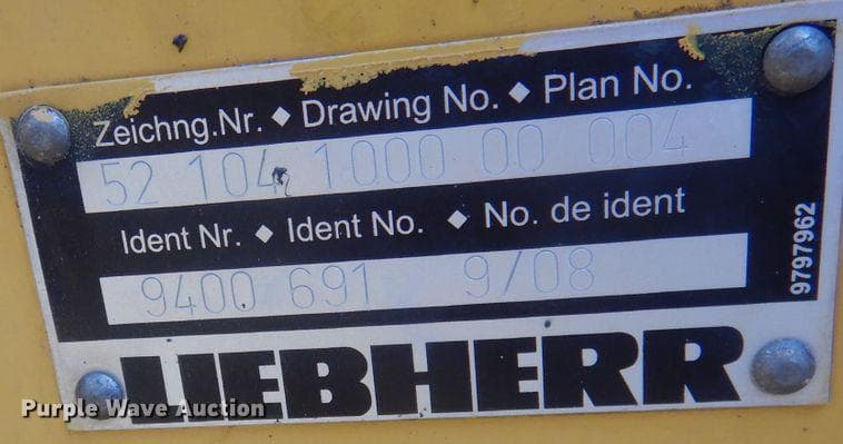 Tractor Zoom - 2009 John Deere 1050J