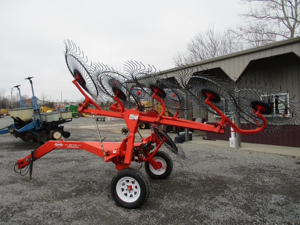 Tractor Zoom - Kuhn SR110