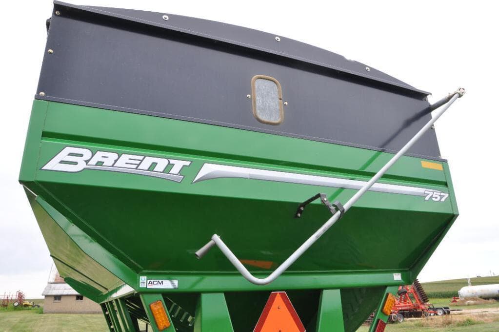 Tractor Zoom - Brent 757