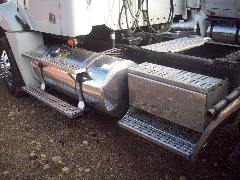 Tractor Zoom - 2007 Freightliner CL120