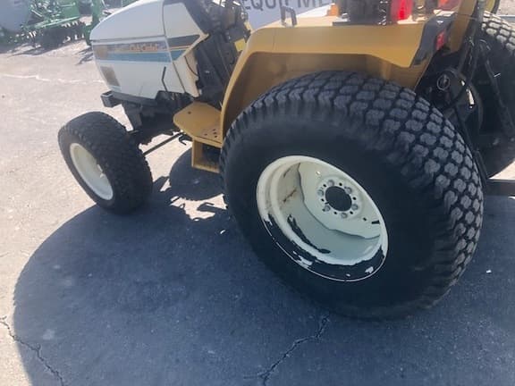 Tractor Zoom - 1996 Cub Cadet 7275