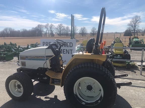 Tractor Zoom - 1996 Cub Cadet 7275