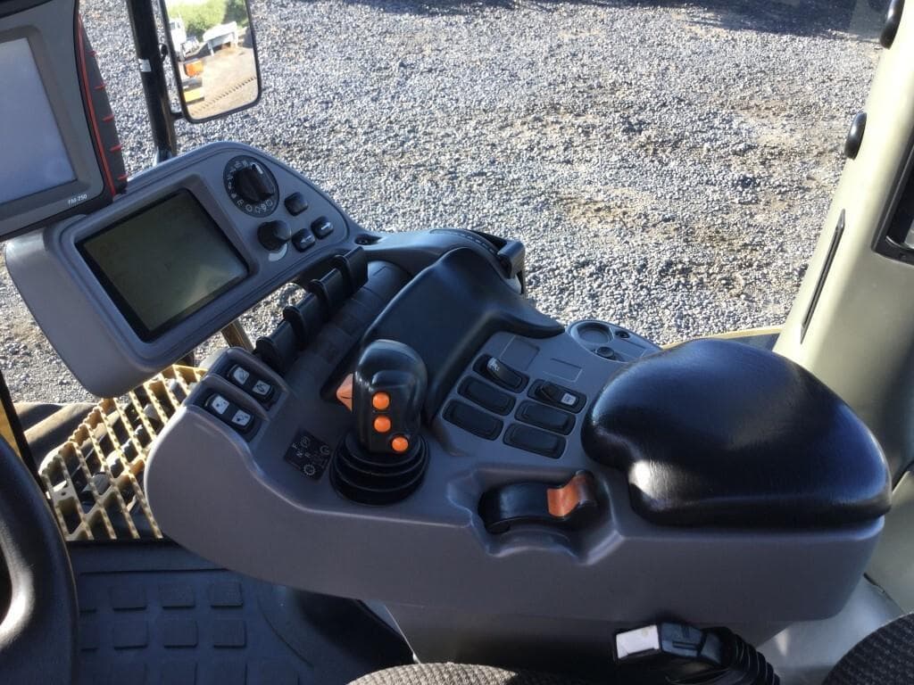Tractor Zoom - Challenger MT855B