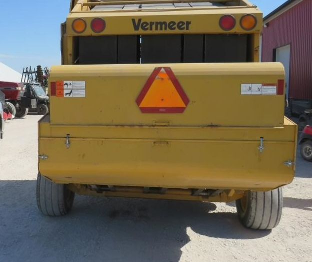 Tractor Zoom - Vermeer 605L