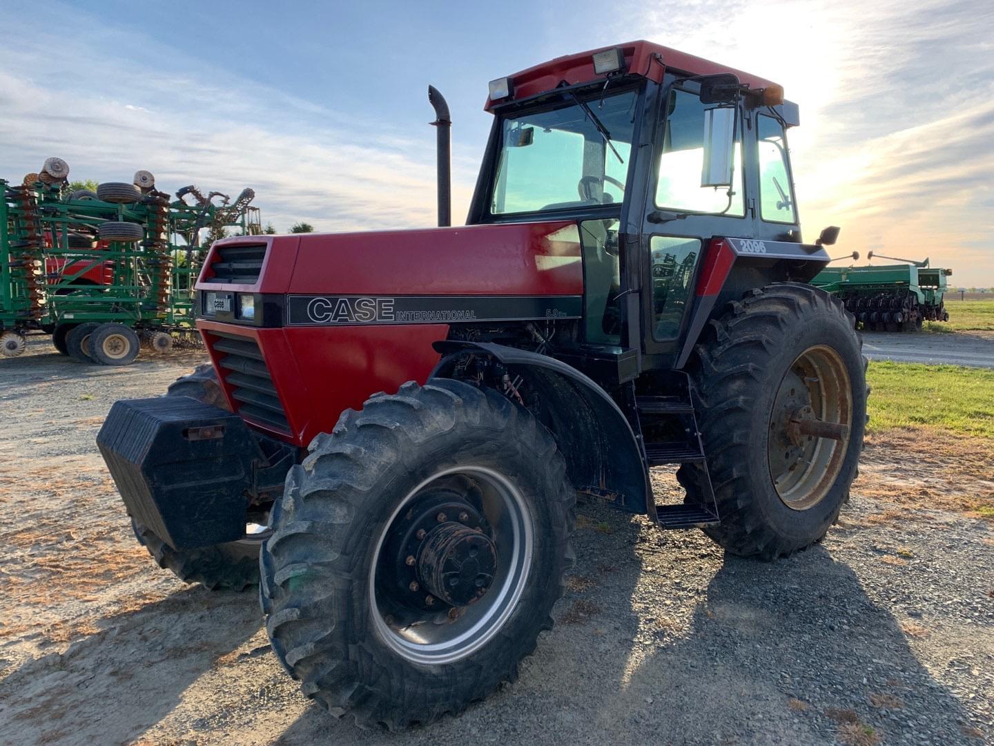 Tractor Zoom - 1986 Case IH 2096