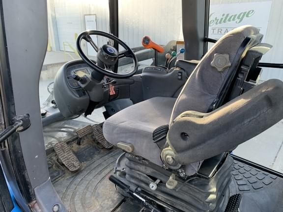 Tractor Zoom - 1998 New Holland TV140