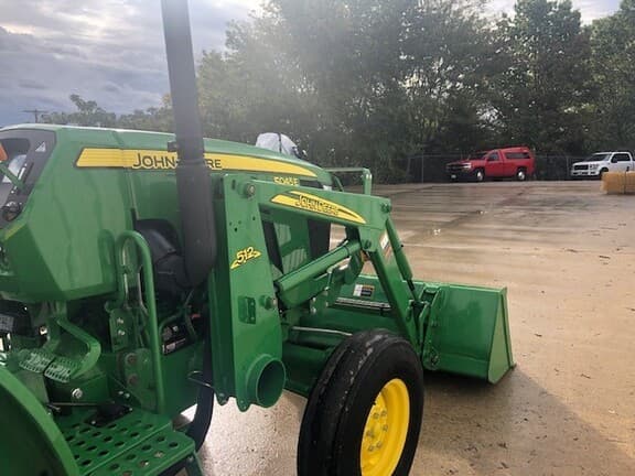 Tractor Zoom - 2016 John Deere 5045E