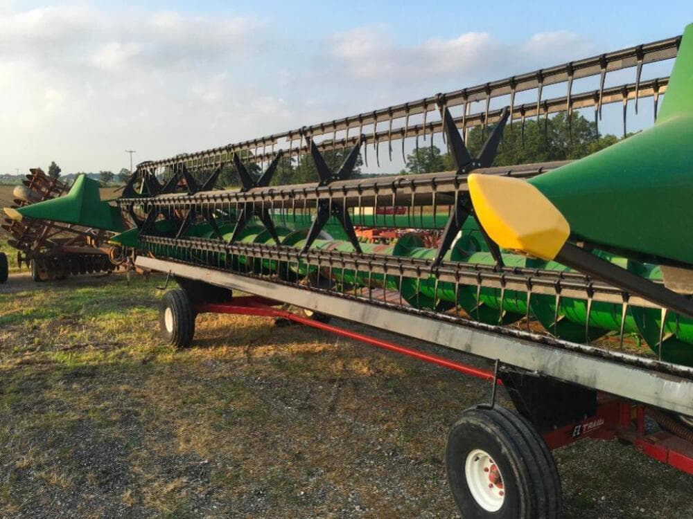 Tractor Zoom - 2007 John Deere 625F