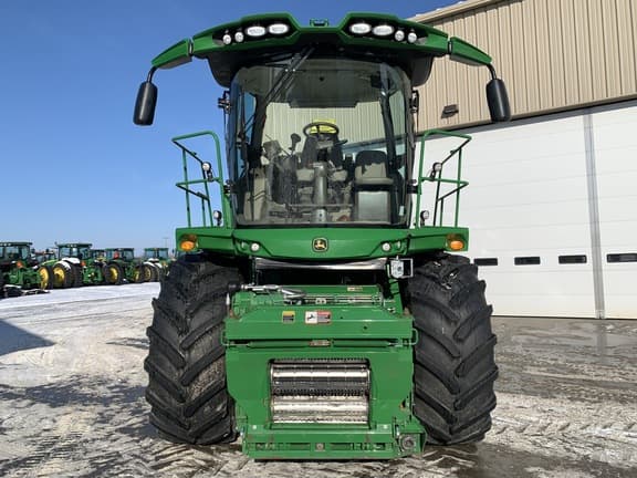 Tractor Zoom - 2021 John Deere 9900i