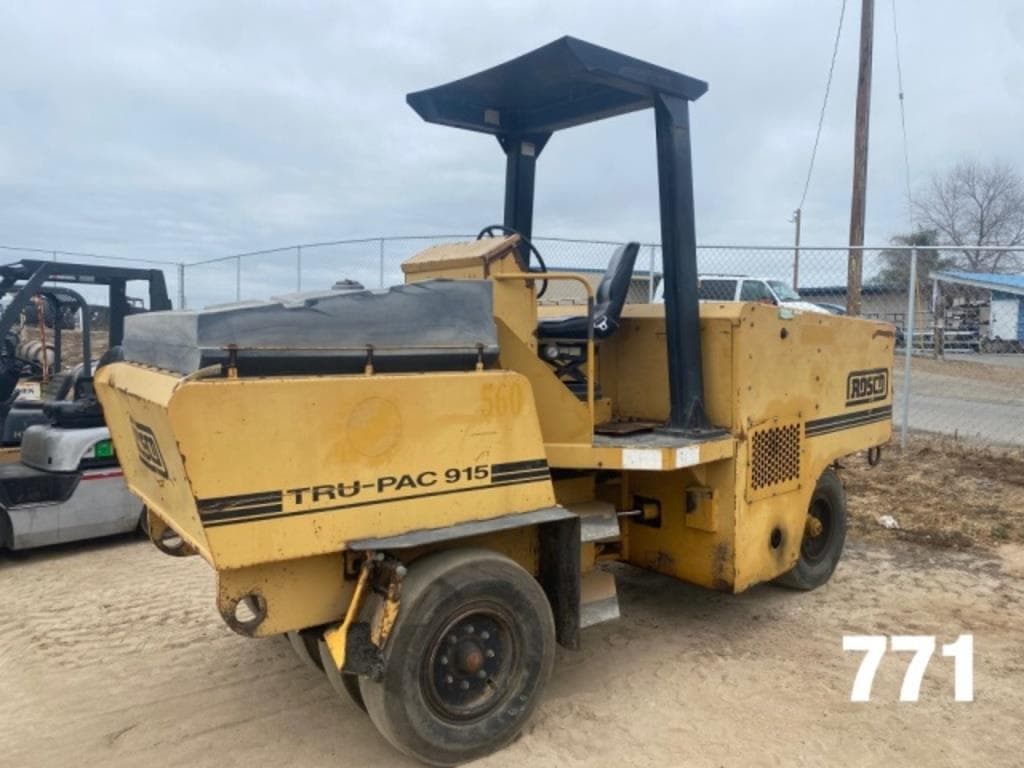 Tractor Zoom - Rosco Tru-Pac 915