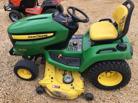 Tractor Zoom - 2008 John Deere X540