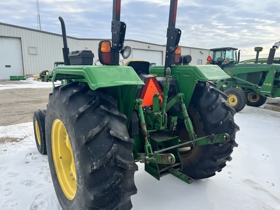 Tractor Zoom - 2013 John Deere 5055D