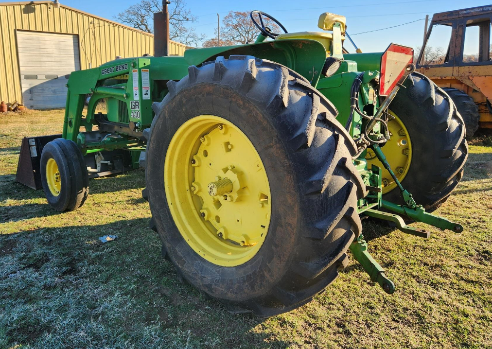 Tractor Zoom - John Deere 4020