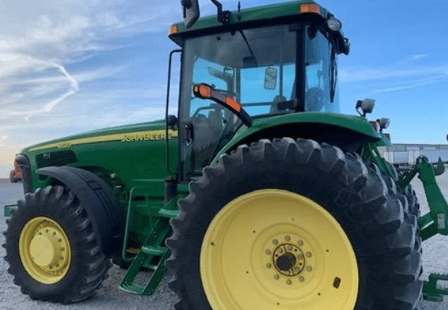 Tractor Zoom - John Deere 8120