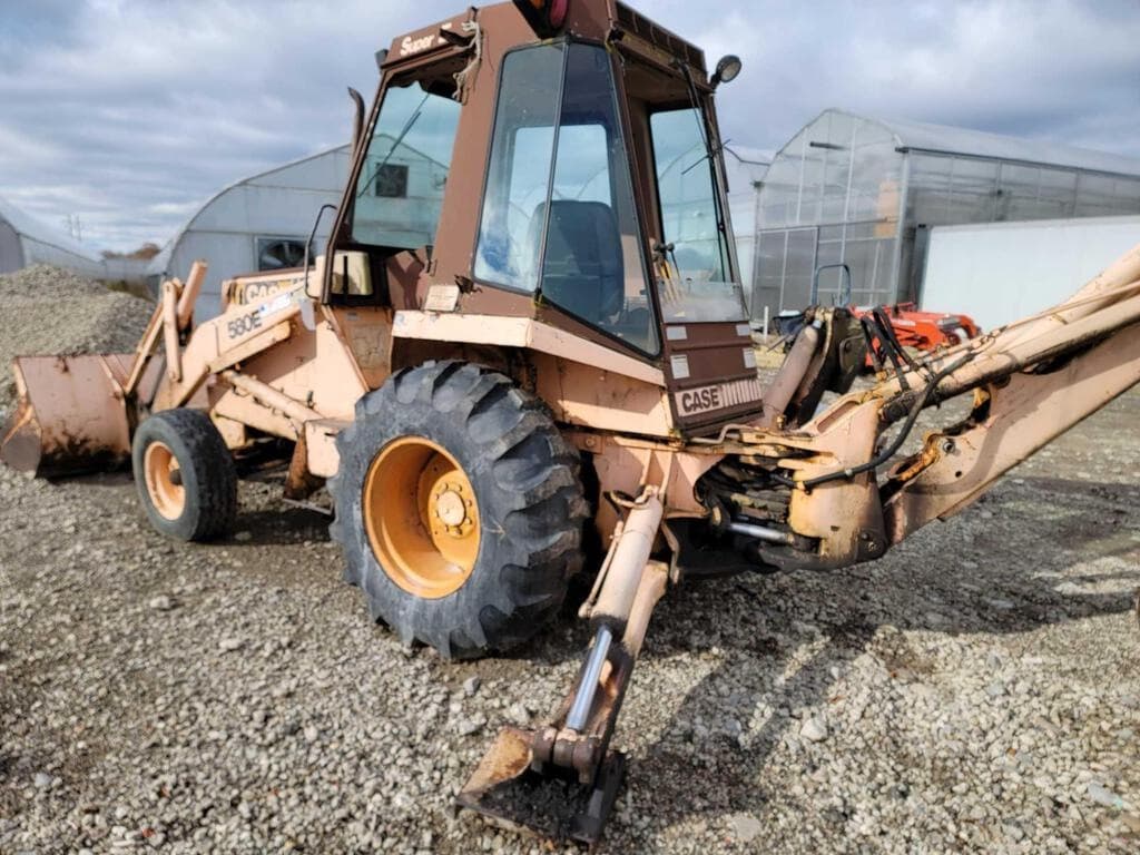 Tractor Zoom - Case 580E Super E