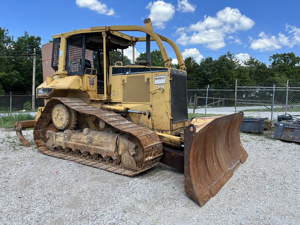 Tractor Zoom - 2000 Caterpillar D6M XL