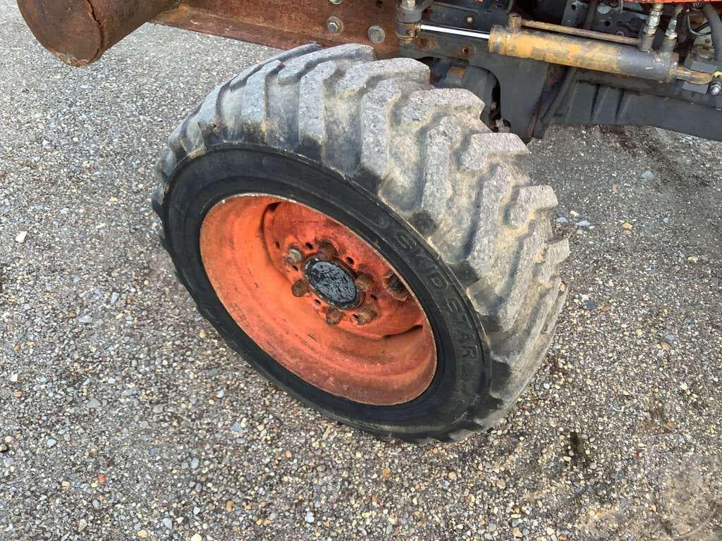 Tractor Zoom - Kubota L4350