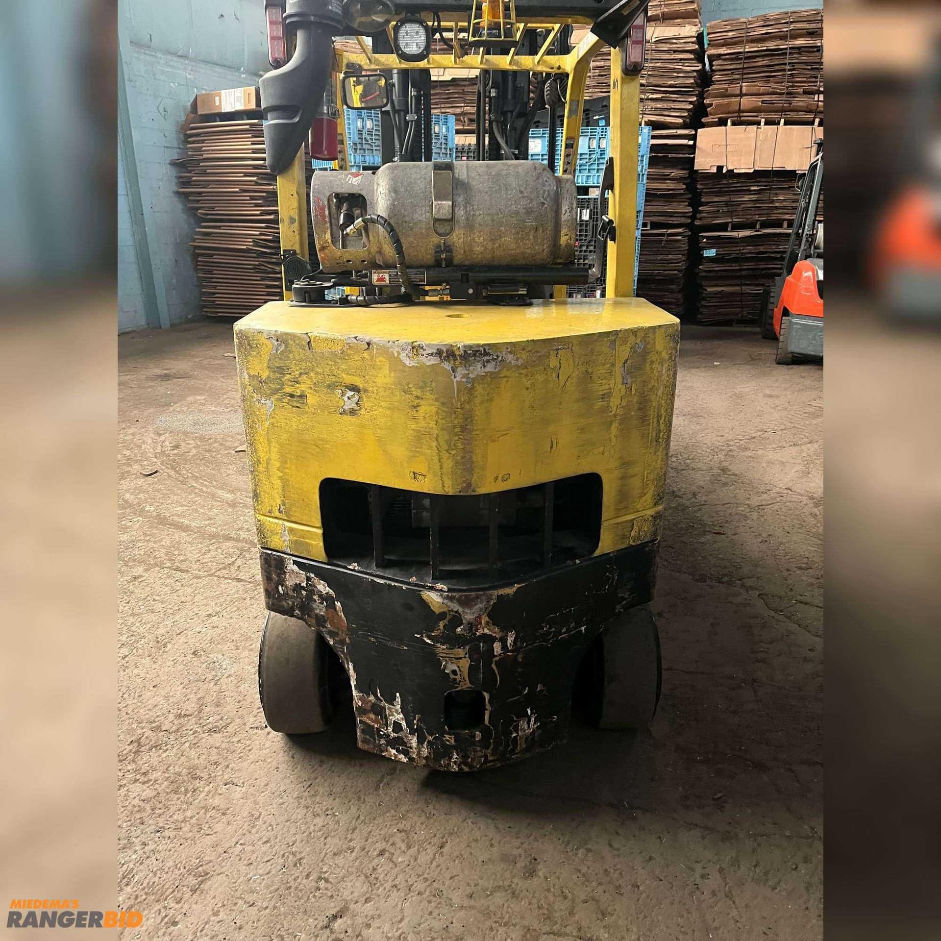 Tractor Zoom - 2017 Hyster 120