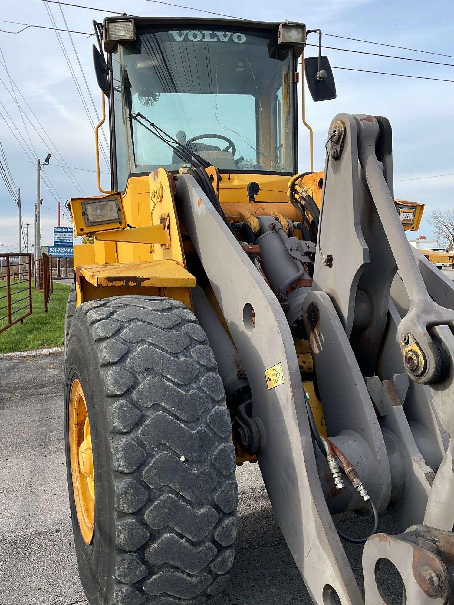 Tractor Zoom - Volvo L90C