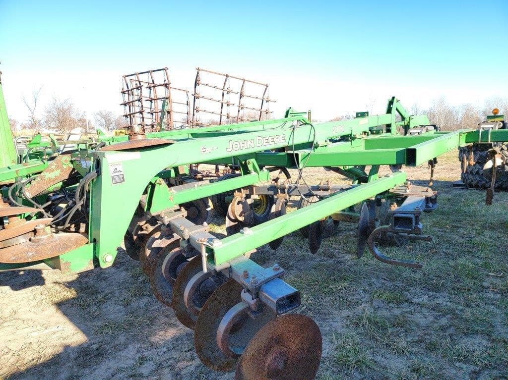 Tractor Zoom - John Deere 2700