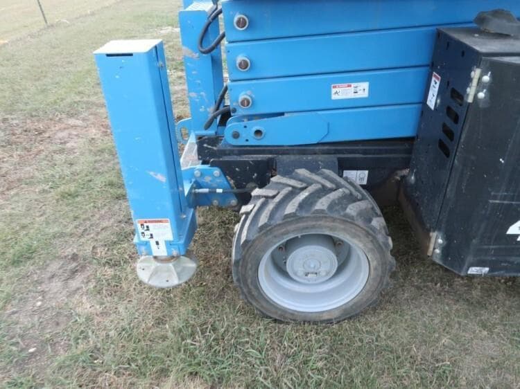 Tractor Zoom - Genie GS-3369RT