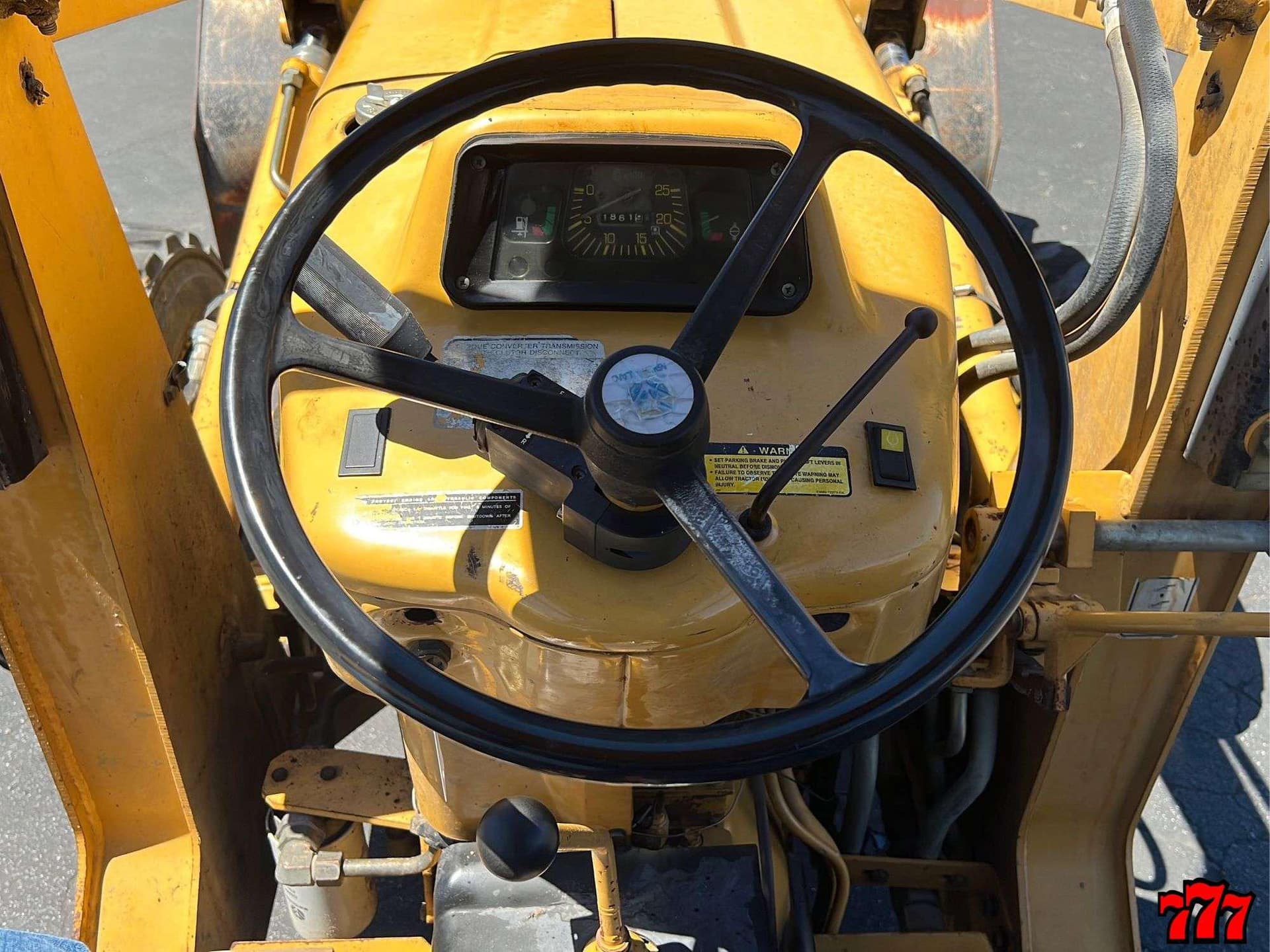 Tractor Zoom - Ford 445D