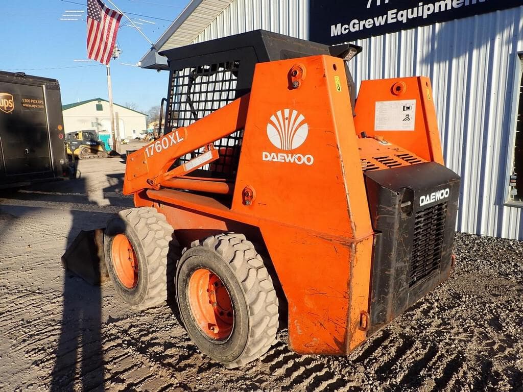 Tractor Zoom - Daewoo 1760XL