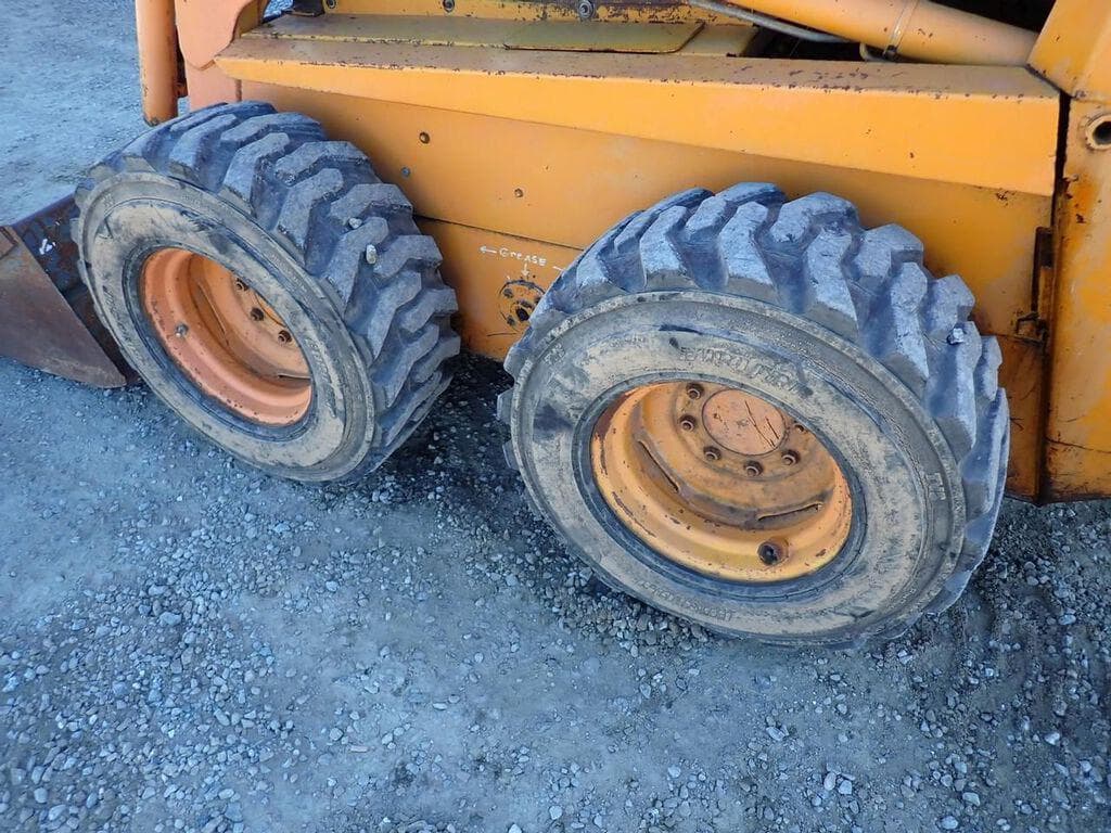 Tractor Zoom - Case 1845C