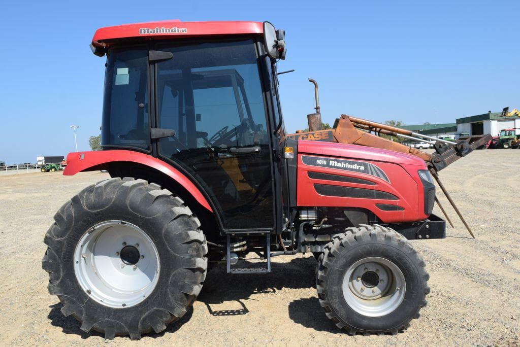 Tractor Zoom - Mahindra 5010