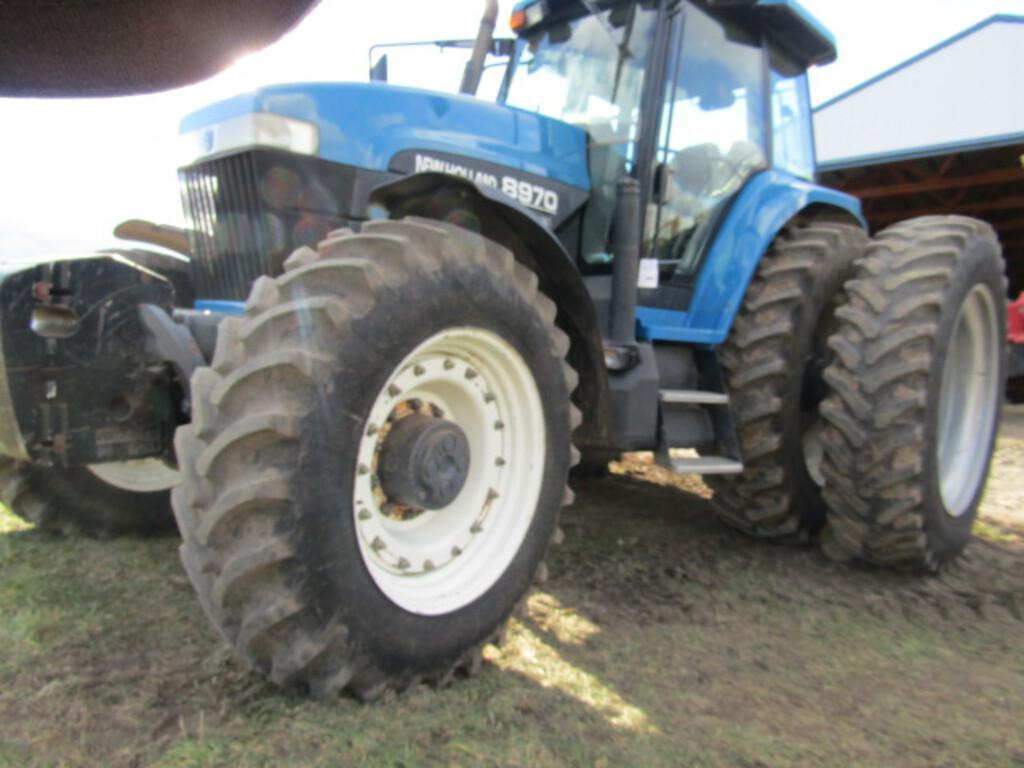 Tractor Zoom - 1996 New Holland 8970