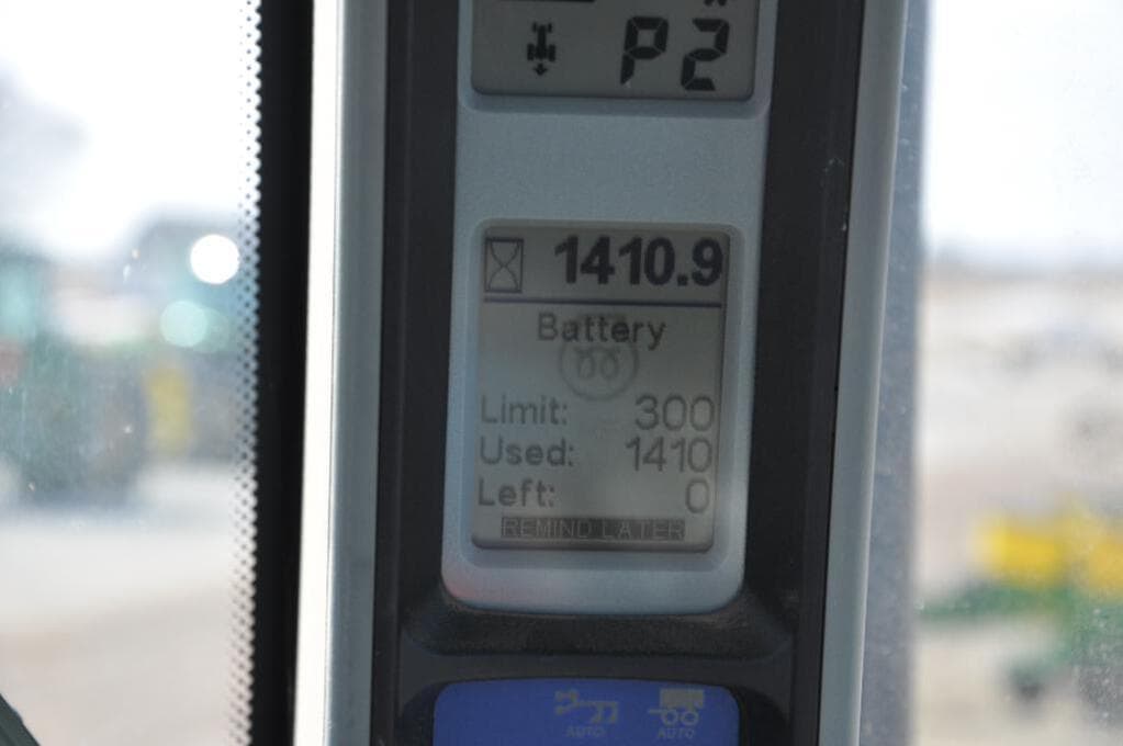 Tractor Zoom - 2009 New Holland T8010