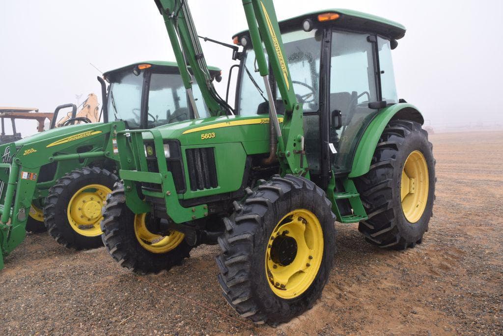 Tractor Zoom - John Deere 5603