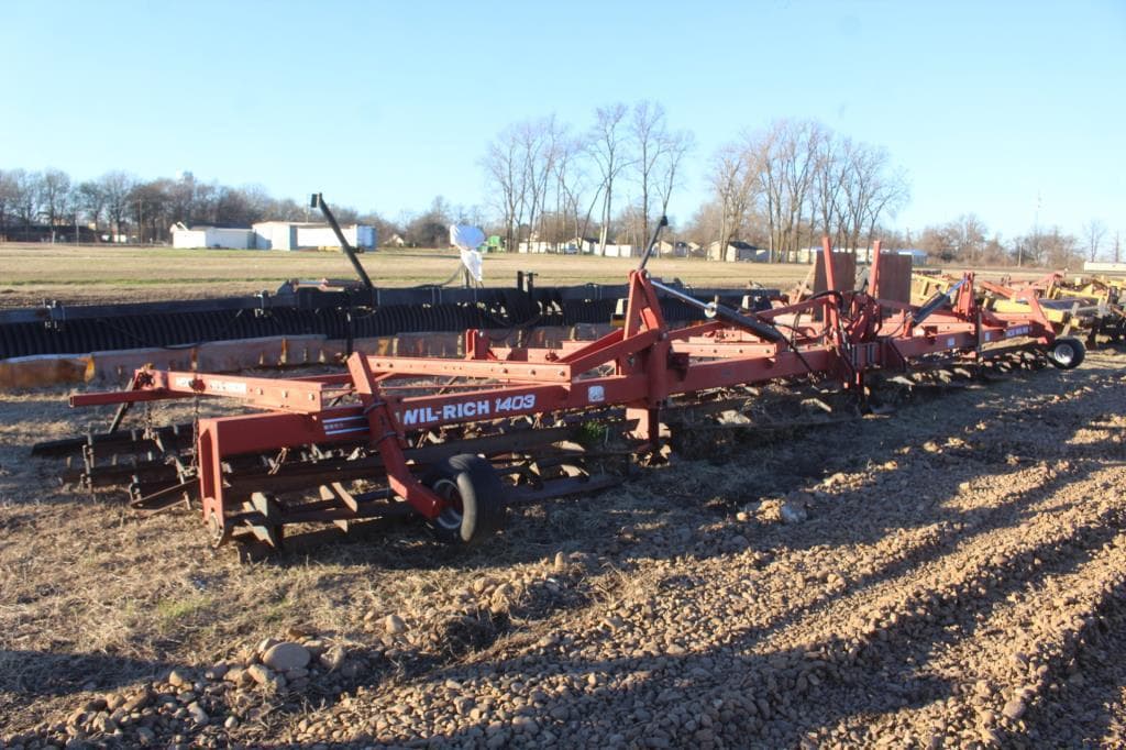 Tractor Zoom - Wil-Rich 1403