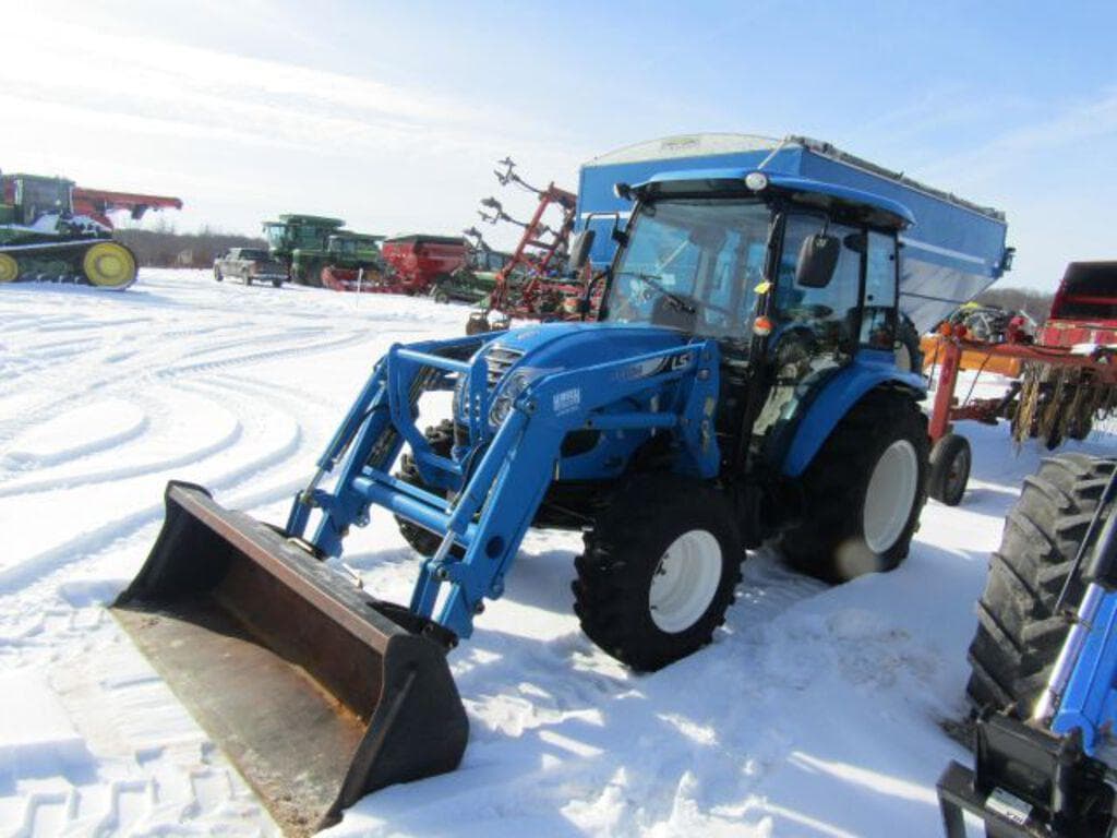 Tractor Zoom - 2016 LS XR4145