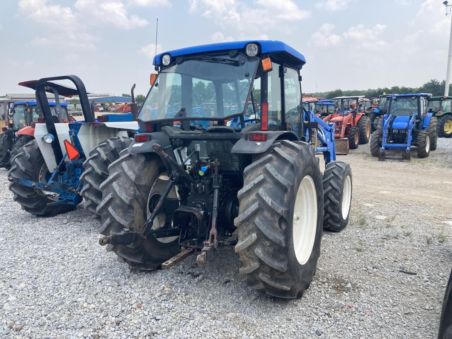 Tractor Zoom - New Holland TN75A
