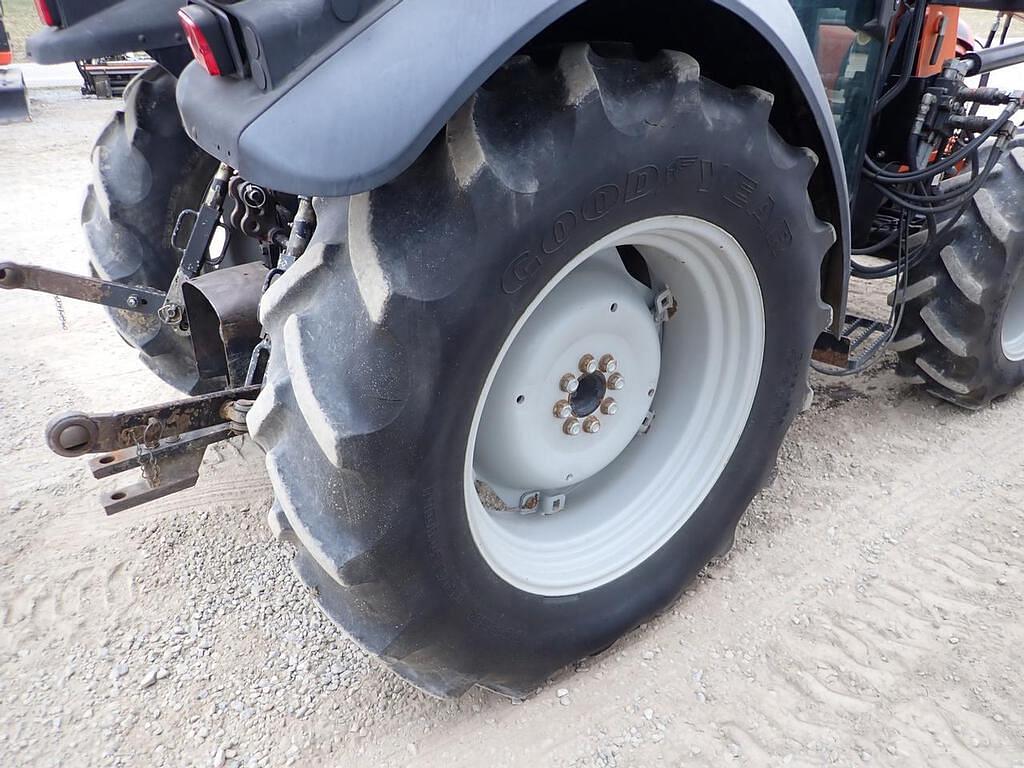 Tractor Zoom - AGCO GT55