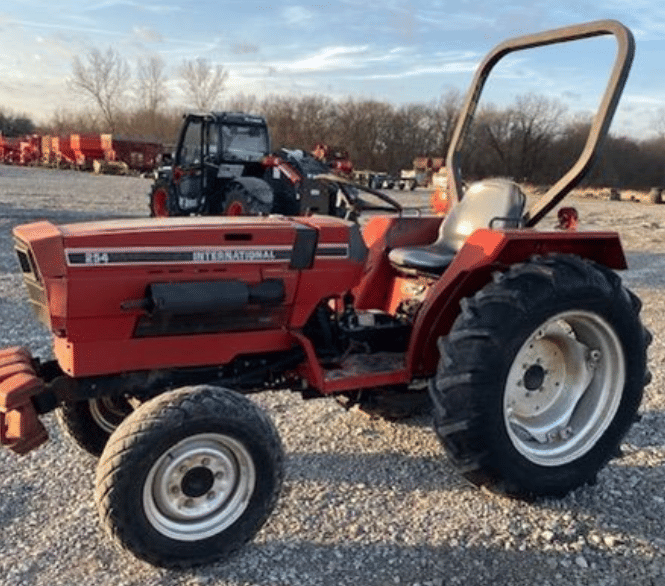 Tractor Zoom - International Harvester 254